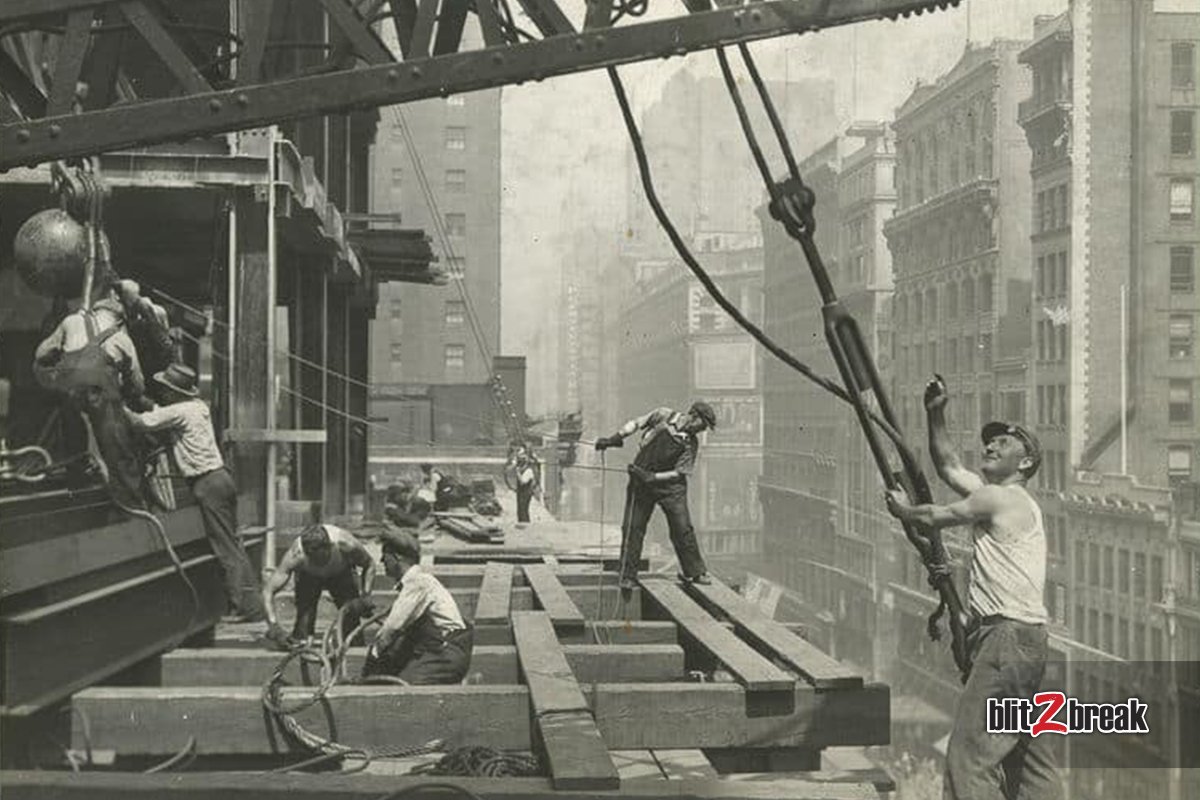 History: Construction of the Empire State Building! 15 Amazing Historic ...